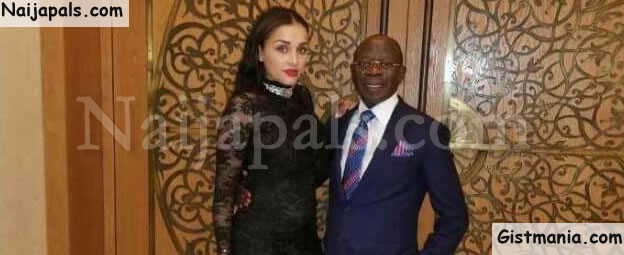 Former Edo Guvadams Oshiomhole Looks Dapper As He Poses With His Beautiful Wife An Event