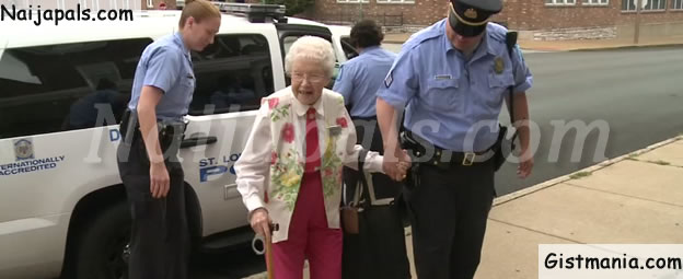 Lmao 102 Years Old Woman Achieved Her Dream Of Getting Arrested Photo
